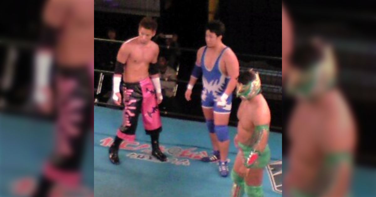 大阪プロレス10.23「BATTLE AUTUMN 2010」第8戦 - posfie