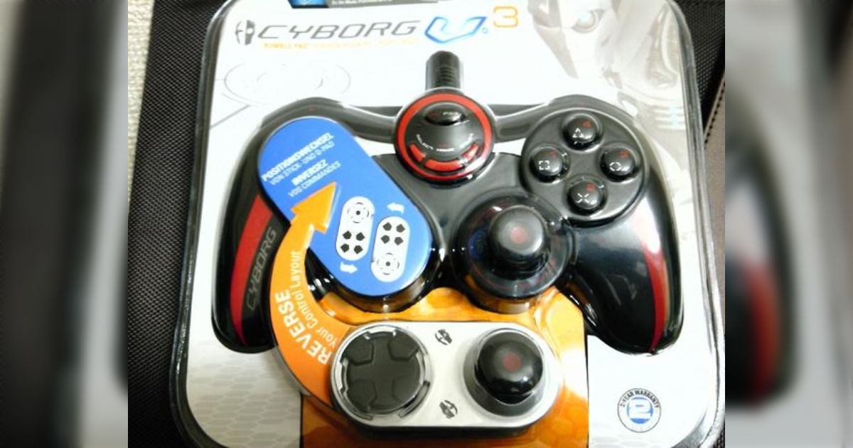 PC用ゲームパッド Cyborg V.3 Rumble Pad - posfie