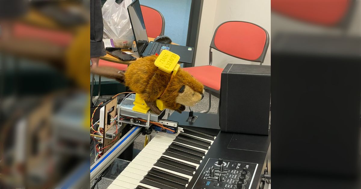 #techseekerハッカソン 成果発表〜ピアノを引くビーバーや暴れる傘など17作品〜 - posfie