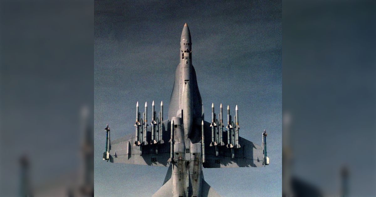 AAM-4とAIM120 どちらが優れたミサイルか - posfie