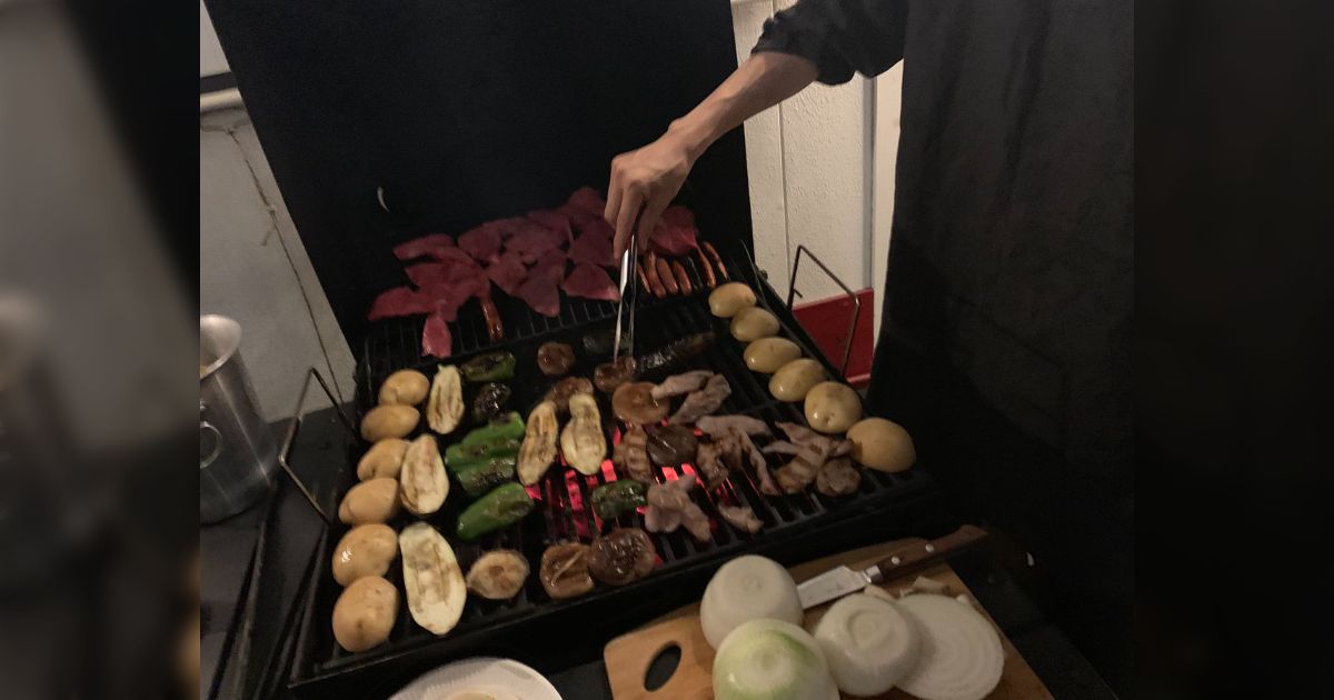 人生の先輩とのBBQ、A型すぎて将棋始まるんかと思った ︎じゃがいもがいい味出してるww - Togetter [トゥギャッター]