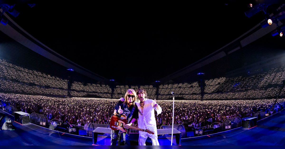 ステージ仮組からバラシまで…B'z35周年ツアー制作の裏側がまるごとわかるライブスタッフ公式つぶやきまとめ - Togetter [トゥギャッター]