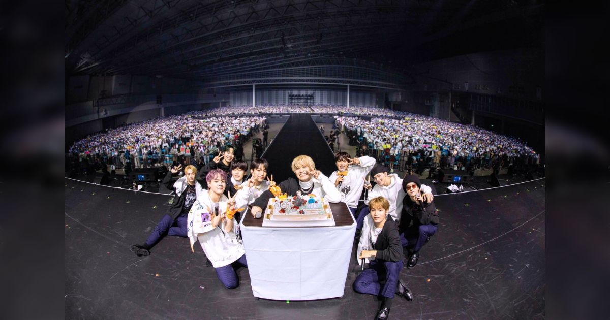 2021 JO1 LIVE "OPEN THE DOOR" - posfie