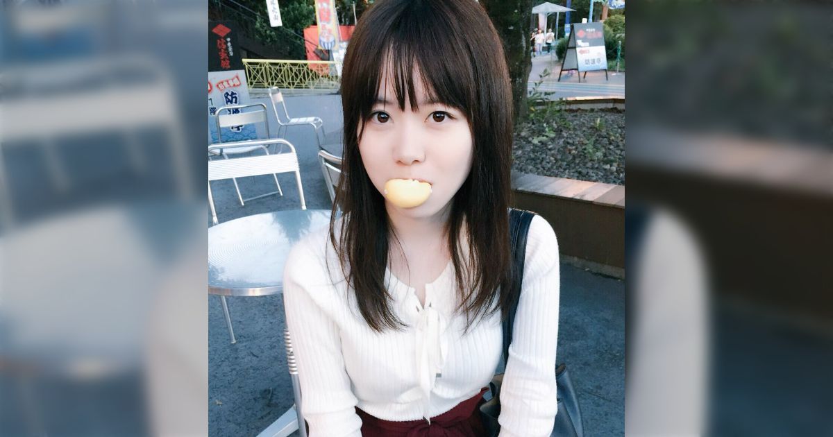 巨乳地味子なAV女優・水トさくらのかわいい壁芸 - posfie