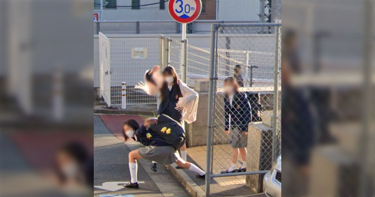 ストリートビューで見つけた女子高生3人組が最高だった→「青春だなー」「映像研っぽい」 - Togetter [トゥギャッター]