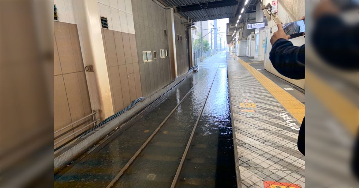 千葉県、JR佐倉駅の線路が冠水 - posfie