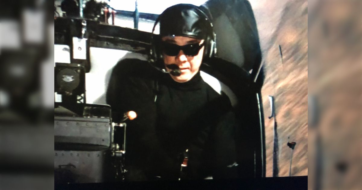 「これは同一人物」映画『007は二度死ぬ』にライムスター宇多丸さんにしか見えない人がいた→本人もアトロクで言及 - Togetter [トゥギャッター]