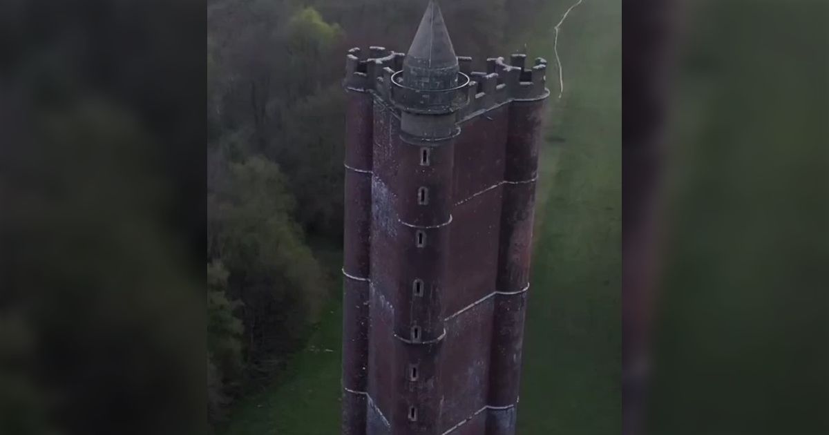 Archaeo Histories氏による、高さ59mのフォリー、King Alfred Towerの紹介 - Togetter [トゥギャッター]