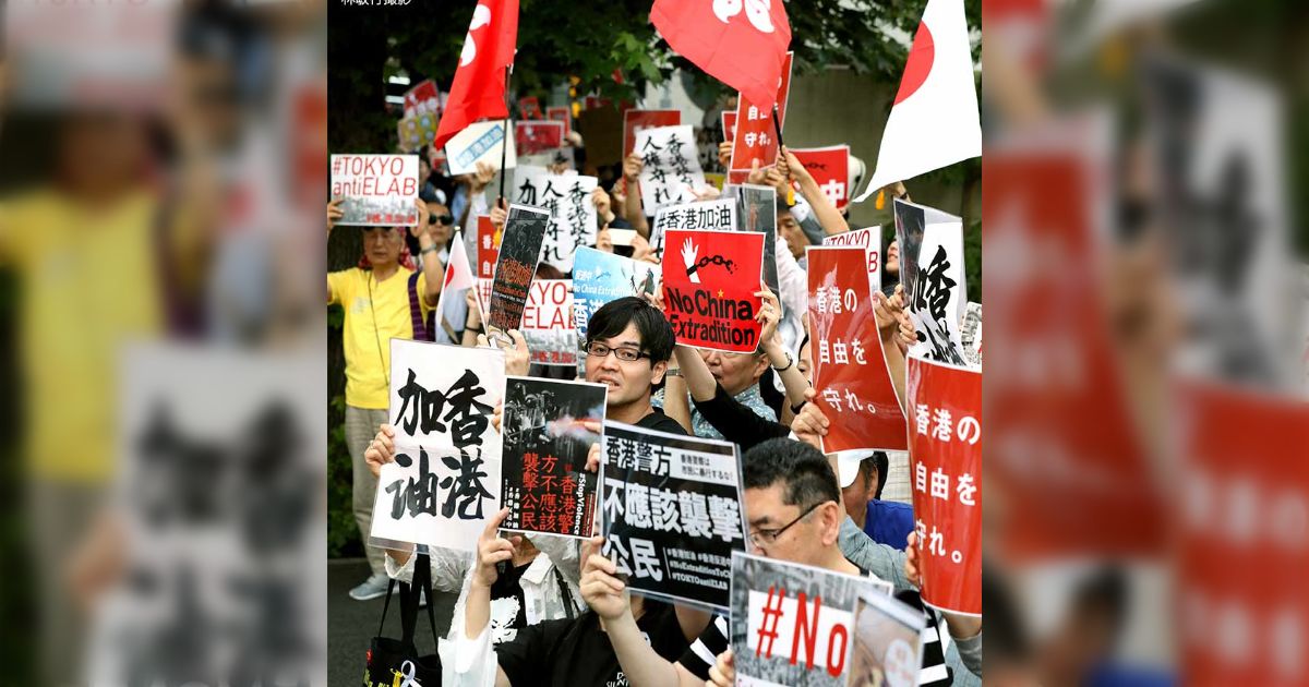 朝日新聞デジタル『香港がんばれ！ SEALDs元メンバーら 東京でデモ』と記事を掲載／告知では"学生団体「#SEALs」"と誤記したため再度 ...