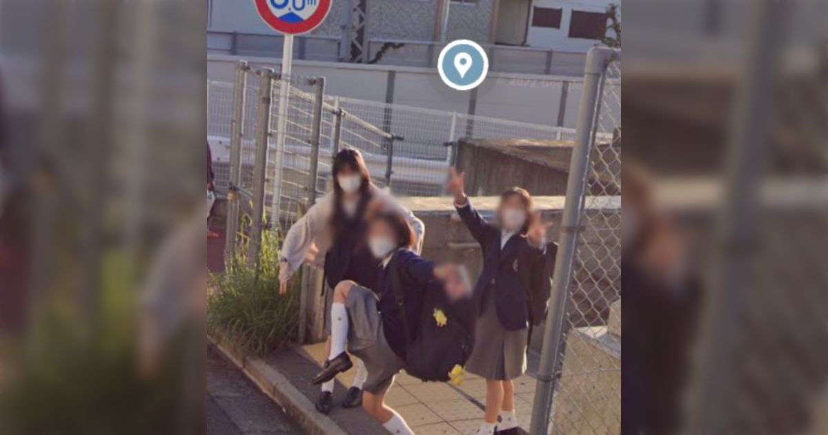 ストリートビューの女子高生ポーズ ネットミームイラスト簡易まとめ - posfie