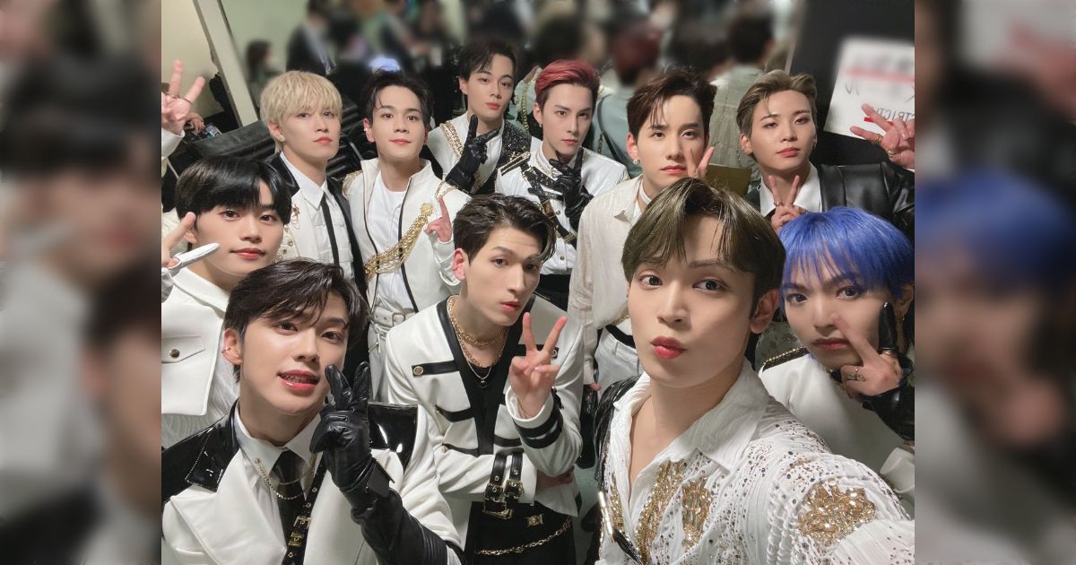 2023年 JO1 集合写真 - posfie