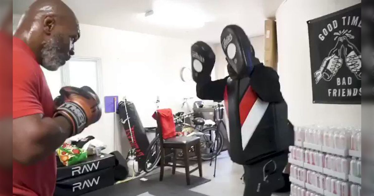 マイク・タイソン53歳の動き🥊 - posfie