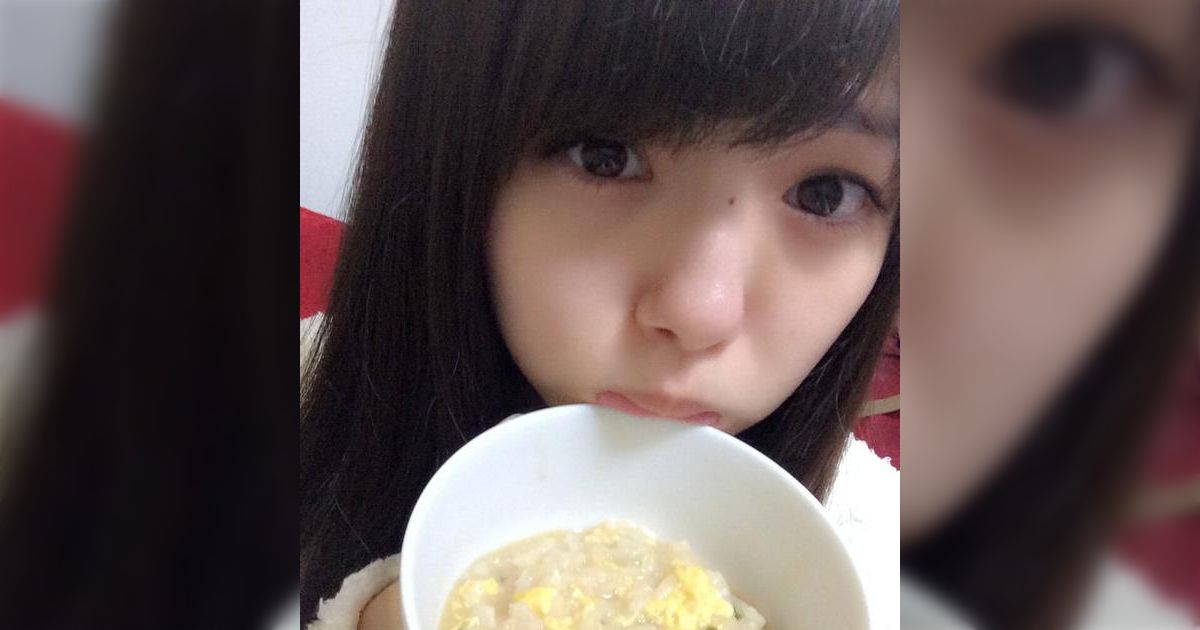 レモンの部屋でゆきりんの作ったおじやを島田に食べさせられる。 - posfie