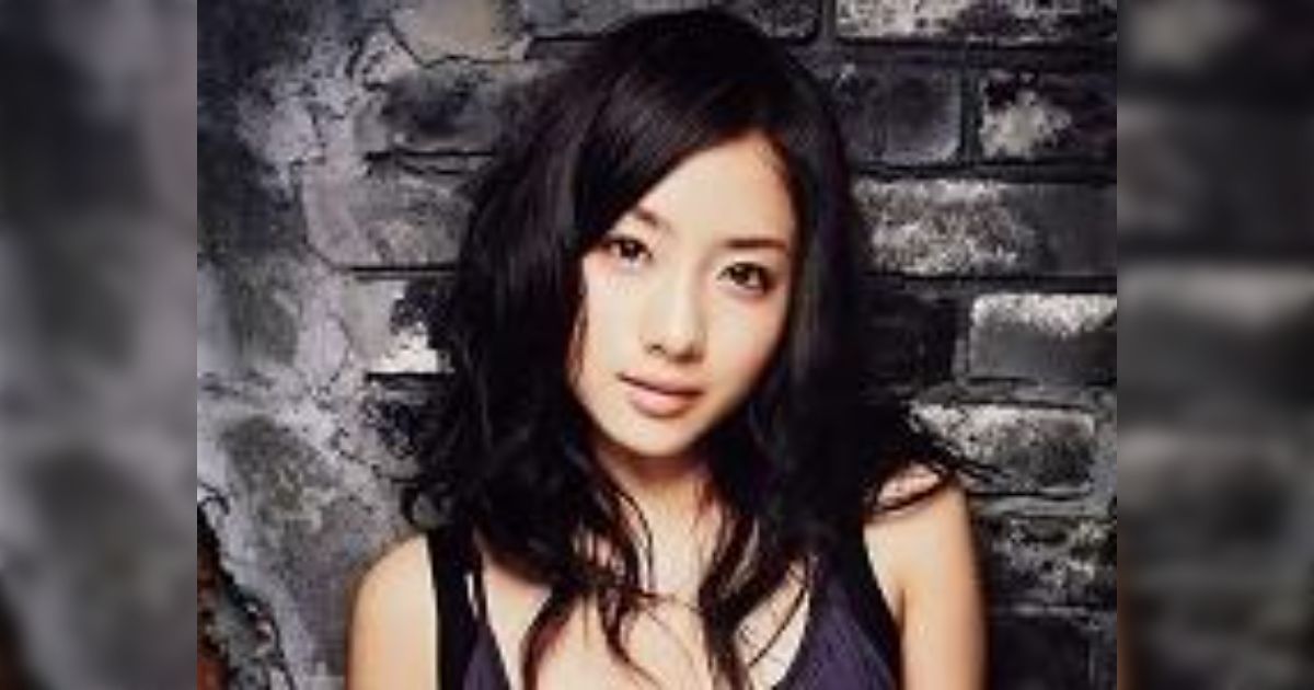 「この中の男だったら、誰とヤリたいの？」石原さとみが泥酔で下ネタを連発!? - posfie